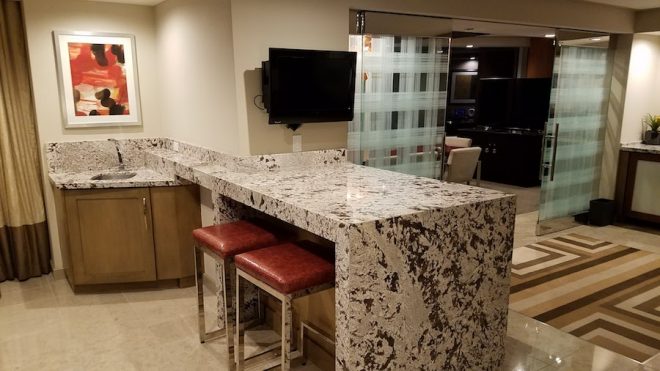 Aria Executive Hospitality Suite Review | SingleFlyer