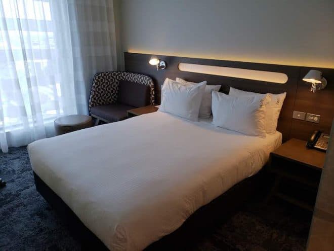 Holiday Inn Express Brisbane Central Review | SingleFlyer