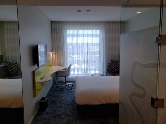 Holiday Inn Express Brisbane Central Review | SingleFlyer