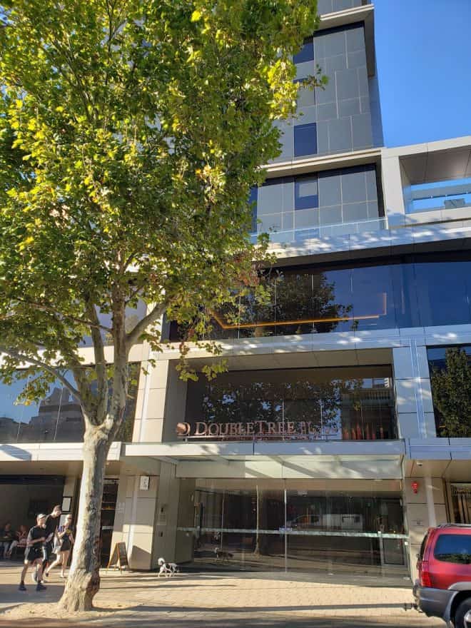 DoubleTree Perth Northbridge Review | SingleFlyer