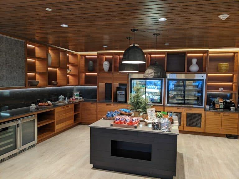 Hyatt Regency Lake Washington at Seattle’s Southport Review | SingleFlyer
