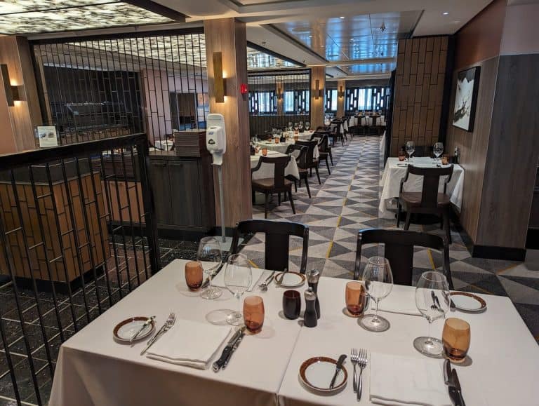 Norwegian Spirit Dining Options | SingleFlyer