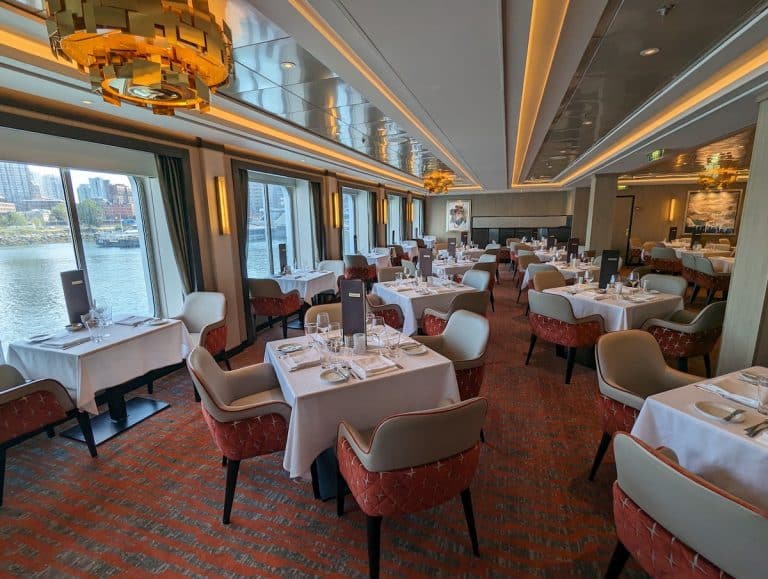 Norwegian Spirit Dining Options | SingleFlyer