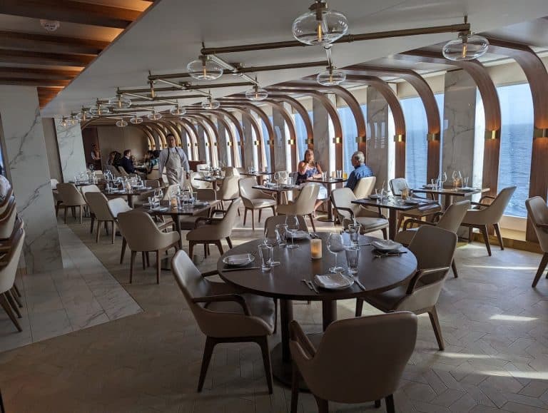 Norwegian Spirit Dining Options | SingleFlyer