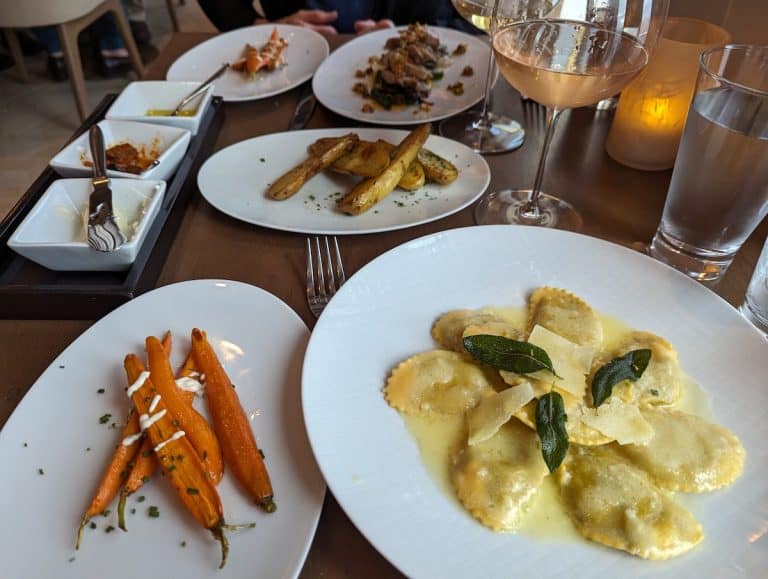 Norwegian Spirit Dining Options | SingleFlyer