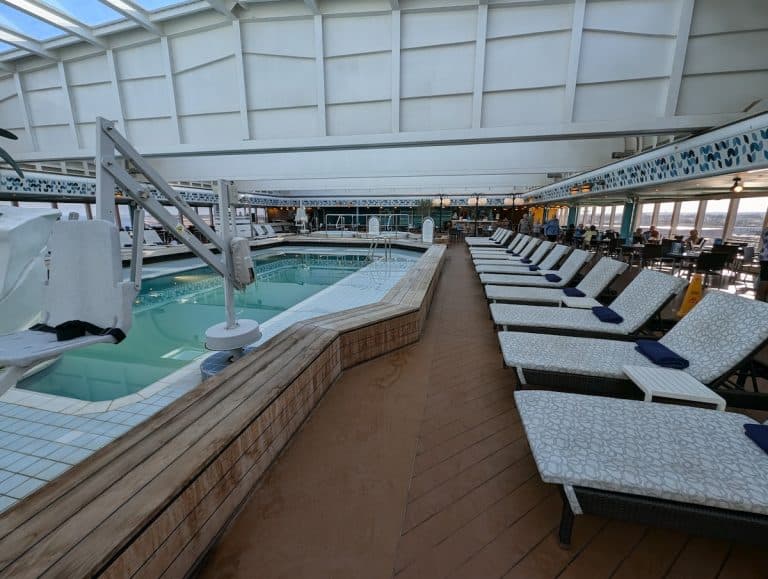 Holland America Oosterdam Ship Review | SingleFlyer
