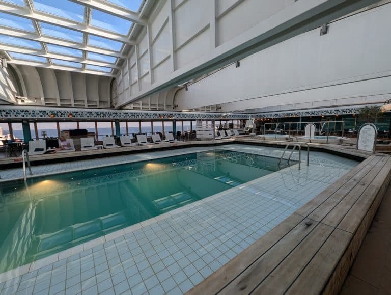 Holland America Oosterdam Ship Review | SingleFlyer