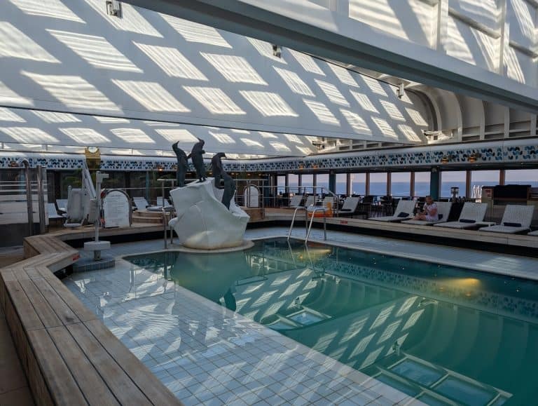 Holland America Oosterdam Ship Review | SingleFlyer