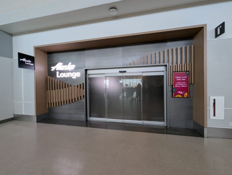 Alaska Lounge SFO Terminal 1 Review | SingleFlyer